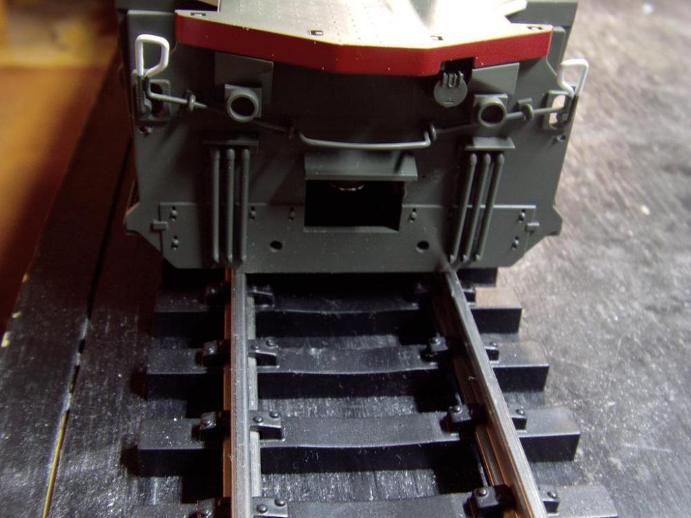 Aristo-Craft Dash-9 Lowering - Locomotives - G Scale Train Forum.com