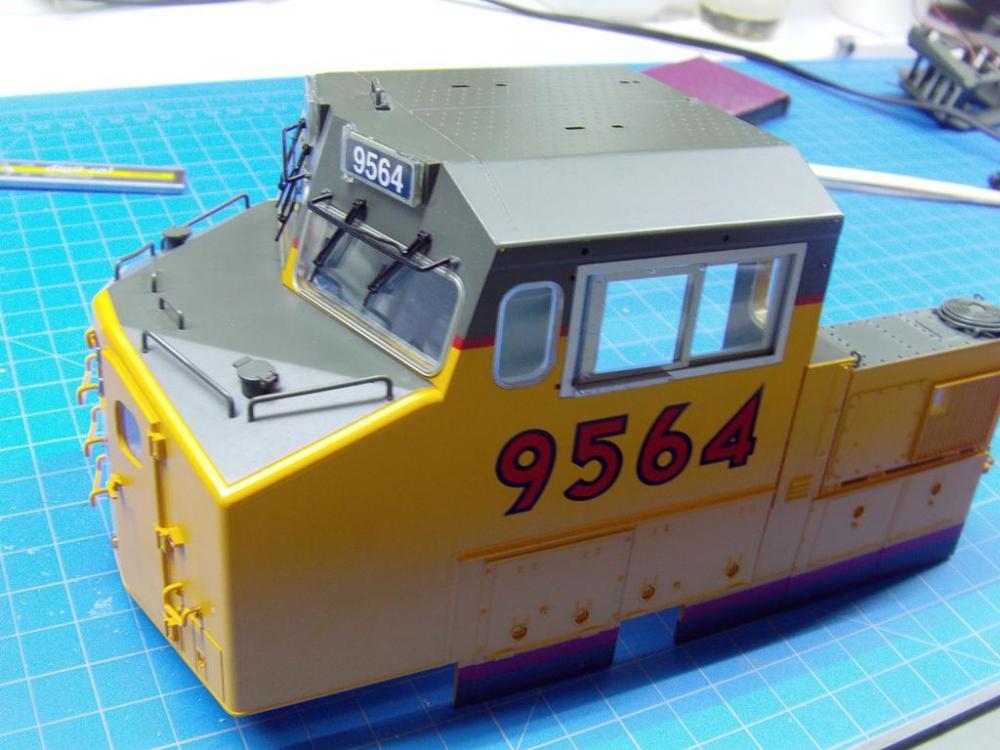 Aristo-Craft Dash-9 Lowering - Locomotives - G Scale Train Forum.com