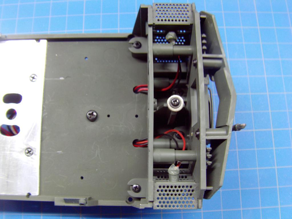 Aristo-Craft Dash-9 Lowering - Locomotives - G Scale Train Forum.com
